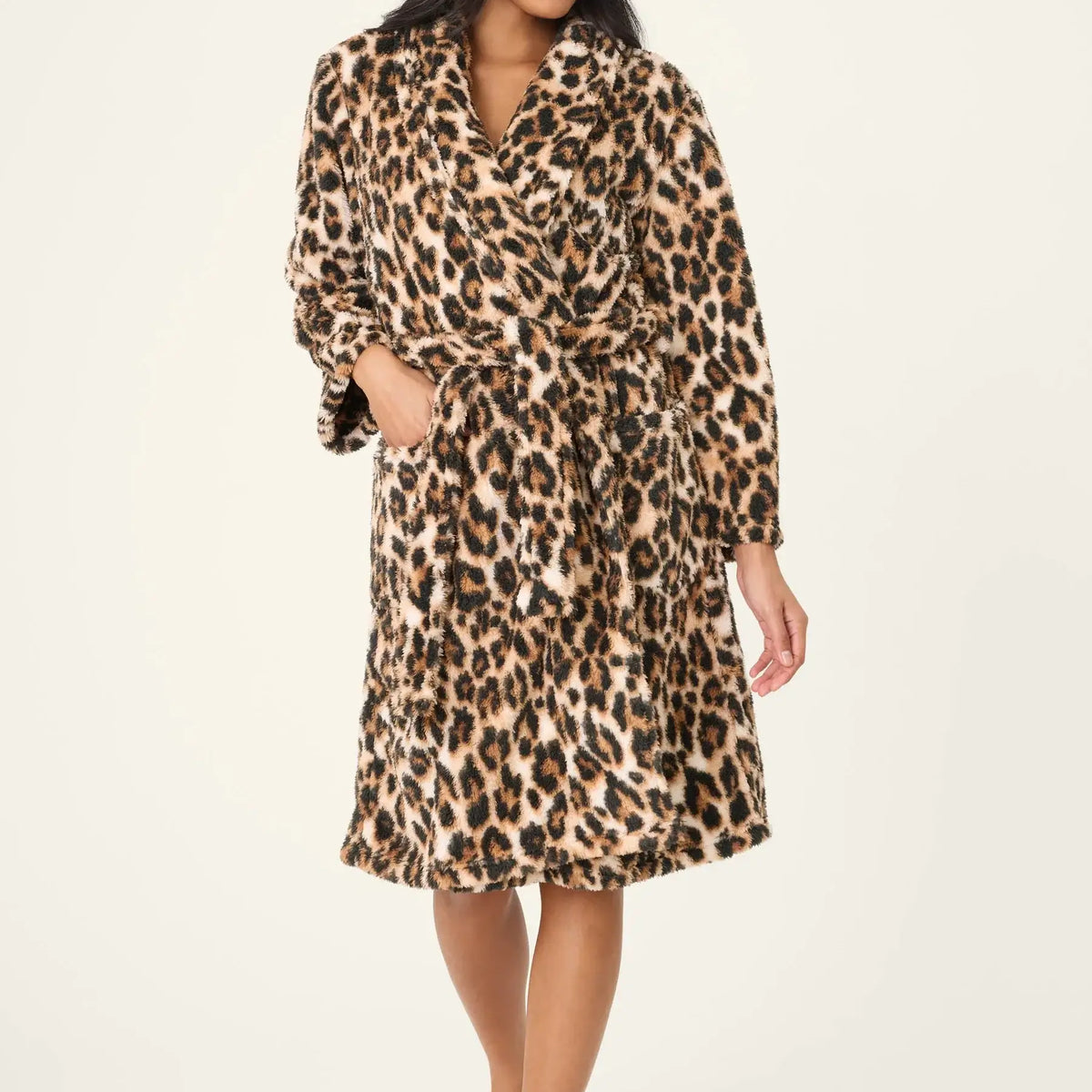 Holiday Dreams Leopard Print Plush Fleece Robe – Cloud Nine Pajamas